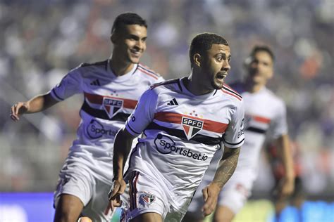 São Paulo vence Ituano e vai às oitavas da Copa do Brasil