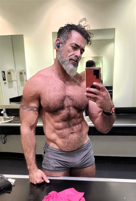 Lawson James PDX 10 19 10 21 On Twitter First Gym Selfie Since