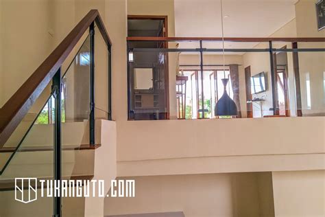 RAILING TANGGA KACA TEMPERED BALI Desain Minimalis 2024