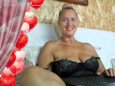 Vidéos coquines et showcams enregistrés de Yalukerya 22 Stripchat