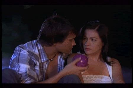Kissing S Find Share On Giphy