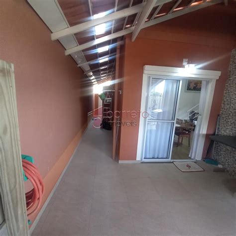 SOBRADO DE ESQUINA A VENDA NO CONDOMÍNIO CASAS DA TOSCANA BAIRRO