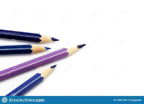 Primer De L Pices Coloreados En Blanco Imagen De Archivo Imagen De