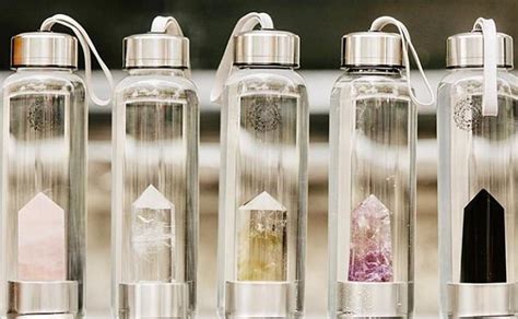 Garrafa de água cristal Blog da Pajaris Biquínis Moda Viagens