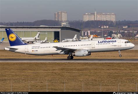 D AIRL Lufthansa Airbus A321 131 Photo by Steffen Müller ID 1393621