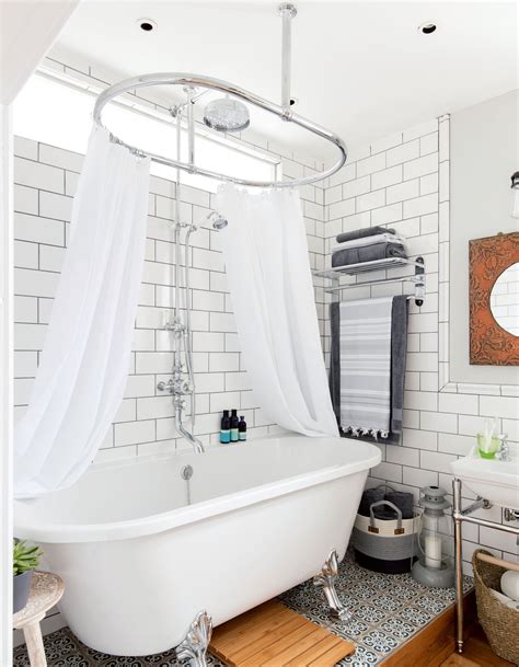 20 Stunning Gray Bathroom Curtain Ideas To Improve Your Space