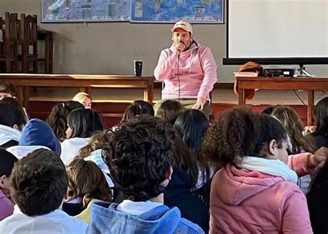 Ciclo De Entrevistas A Escritores