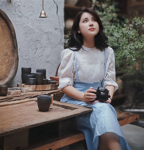 Cô giáo hot girl Thanh Nga dạy vật lý từng gây sốt mạng xã hội cuộc