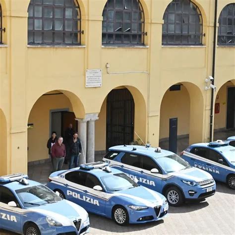Blitz Della Polizia Contro La Prostituzione Nei Centri Massaggi
