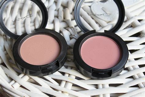 Makyaj Çantamda Neler Var What s In My Make Up Bag Görkem Karman Abat
