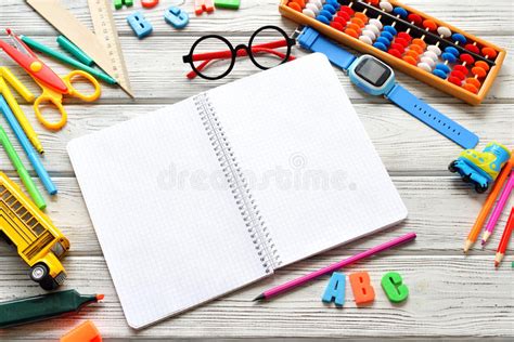 De Nuevo Al Concepto De La Escuela Fuentes De Escuela Espacio Para El