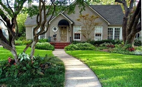 Photo Examples Of Great Curb Appeal Front Yard Landscaping Easy