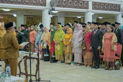 Pemprov Sumbar Lantik Puluhan Pejabat Eselon III Dan IV Top Satu