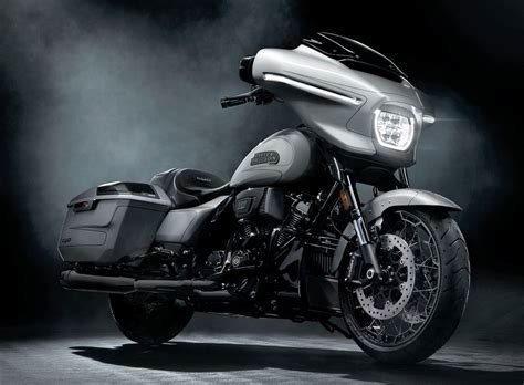 Harley Rolls Out All New CVO Street Glide For 2023 Cycle World
