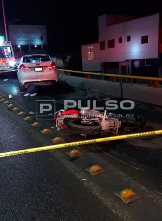Motociclista muere al chocar contra un carro FOTOGALERÍA