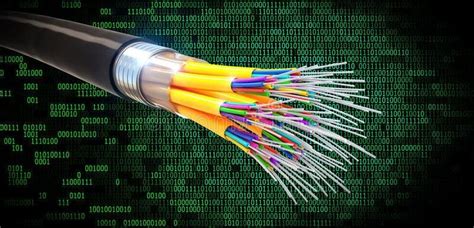 5 Características de la Fibra óptica Qué es la fibra óptica