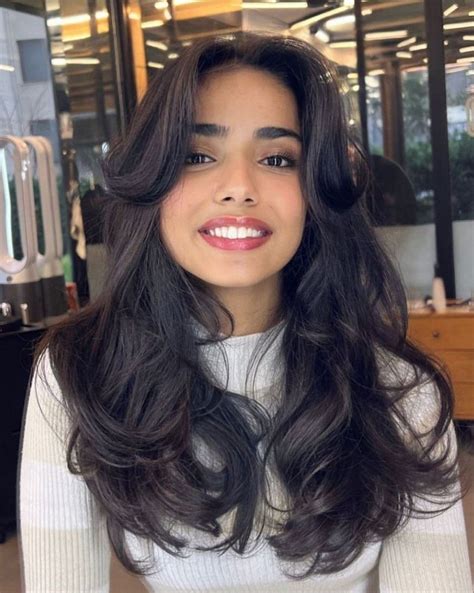 Spectacular Butterfly Cut Hair Ideas For Butterfly Hairstyle