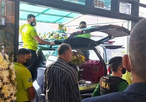 Corpo De Paulinha Abelha Velado Em Aracaju Segundo Vel Rio Aberto