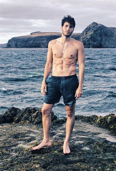 Sebastian Yatra Shirtless Wallpapers Most Popular Sebastian Yatra