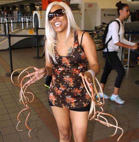 Long Fingernails Gross Or Trendy