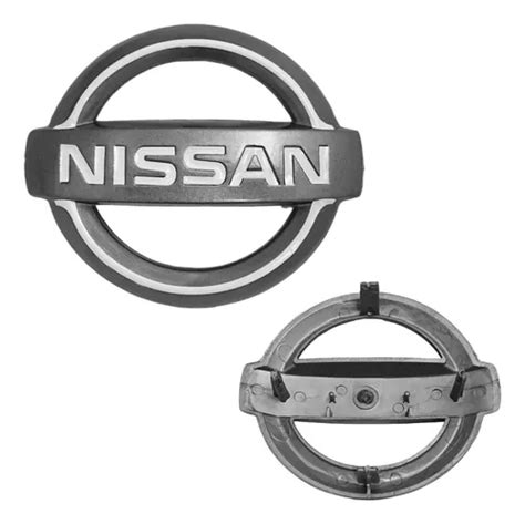 Emblema Parrilla Nissan Kicks 2016 2020 Gris