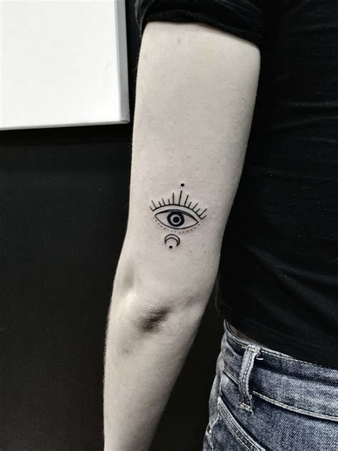 parálisis me quejo pegamento ojo turco tatuaje Discriminar gráfico Bolsa