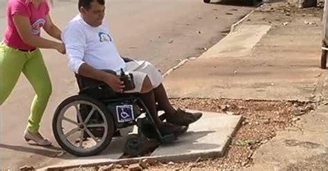 G1 Obras De Acessibilidade Inacabadas Atrapalham A Vida De