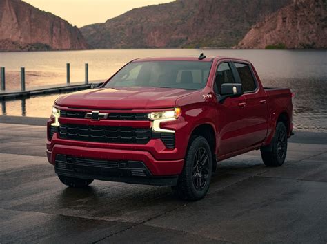 Exploring The 2024 Chevrolet Silverado LT Trail Boss Near Joplin MO