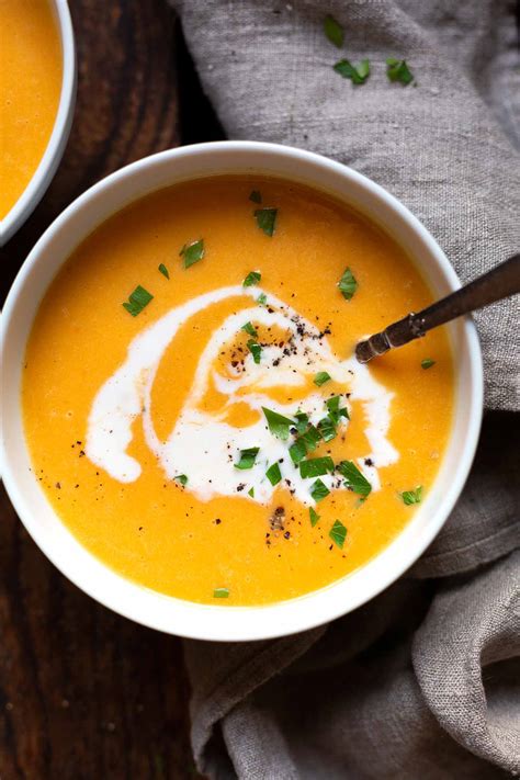 Einfache Kürbissuppe mit Kokosmilch und Ingwer Kochkarussell