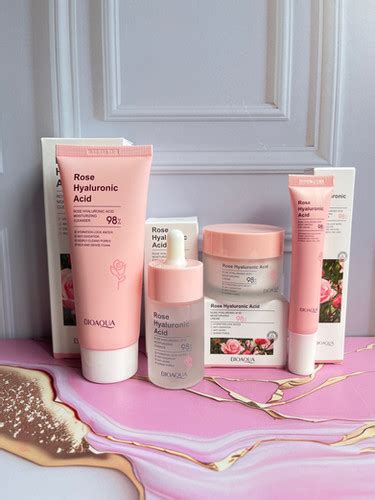 Kit De Rosas Y Acido Hialuronico Bioaqua Catos Shop
