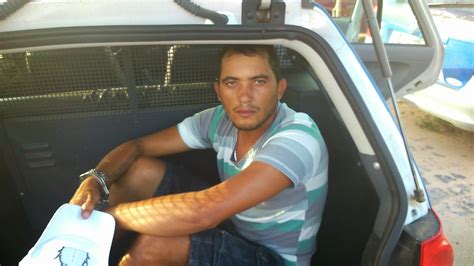 Rodelas BA Homem é preso acusado de homicídio na cidade de Floresta PE