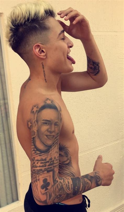 Mc Gui Fotos Nu E Pelado Homem Nu