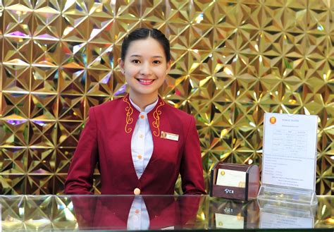Trở thành nhân viên lễ tân khách sạn chuyên nghiệp bạn cần gì