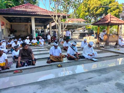 Umat Hindu Di Ambon Rayakan Galungan MalukuTerkini
