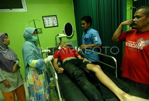 BANGUNAN BEKAS PABRIK ROBOH ANTARA Foto