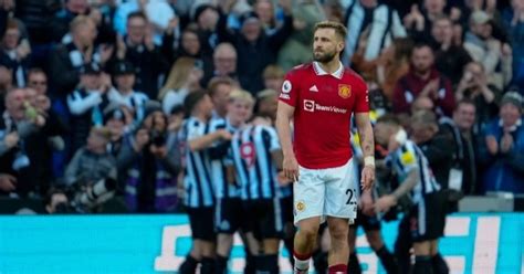 Luke Shaw chỉ ra lý do Man Utd thua ê chề trước Newcastle Báo Dân trí