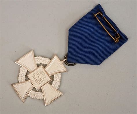 Regimentals German Wwii National Faithful Service Medal In Silver