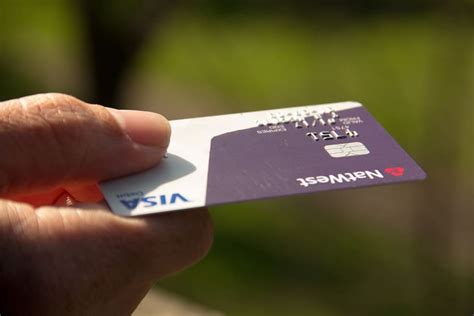 Cuáles son las Diferencias entre Tarjeta de Crédito y Débito Guía