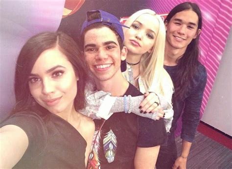 Sofia Carson Cameron Boyce Dove Cameron Booboo Stewart Descendants