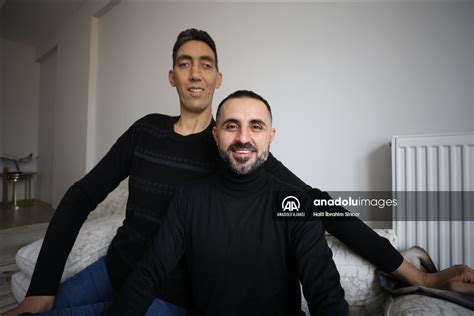 Dünyanın en uzun adamı ve en kısa kadını bu kez Los Angeles ta