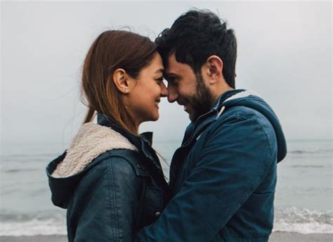 Cómo saber si le gustas a un chico que no te habla Métodos Para Ligar