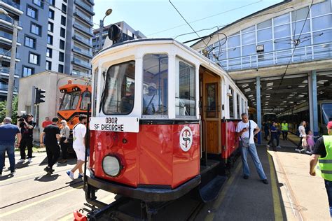 B365 FOTO Peste 10 000 de bucureșteni au mers la Ziua Porților