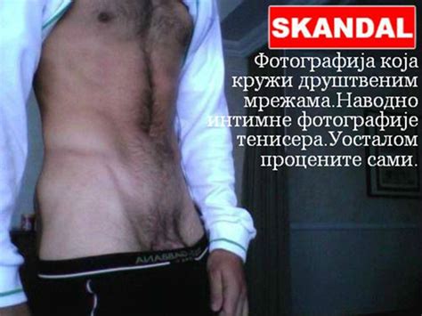 El Tenista Novak Djokovic Desnudo Zona Gay