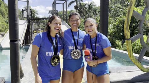 Exatlón México on Twitter Así celebraron las atletas 𝐀𝐳𝐮𝐥𝐞𝐬 al ganar