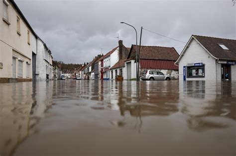 Inondations Dans Le Nord Et Le Pas De Calais Macron Annonce Le