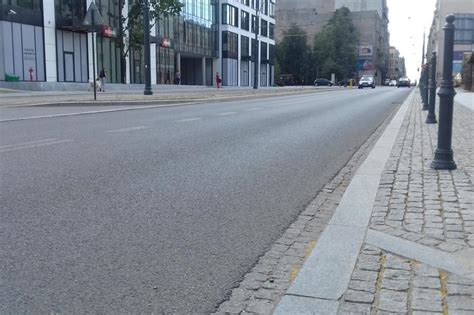 Uwaga kierowcy Od poniedziałku rusza remont ul Jaracza Będą