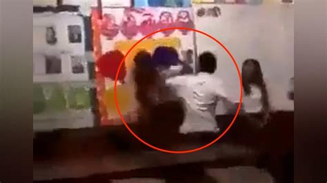 Im Genes Fuertes Adolescente Golpea A Su Novia Con Brutalidad En Un