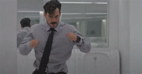 Henry Cavill revela origem de sua famosa cena em Missão Impossível