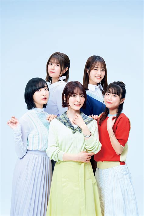 ORICON NEWSアニメ on Twitter 五等分の花嫁5つ子キャストが表紙グラビアで大集合本日発売 新作読切も