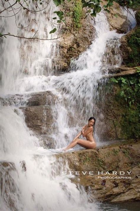 Hottest Women Mocha Uson Sexy Nude Photos And Guam Photoshoot